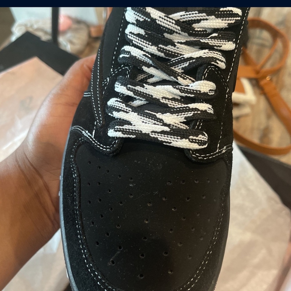 Travis Scott Phantom Comes With Box And 3 Extra Laces - Gem